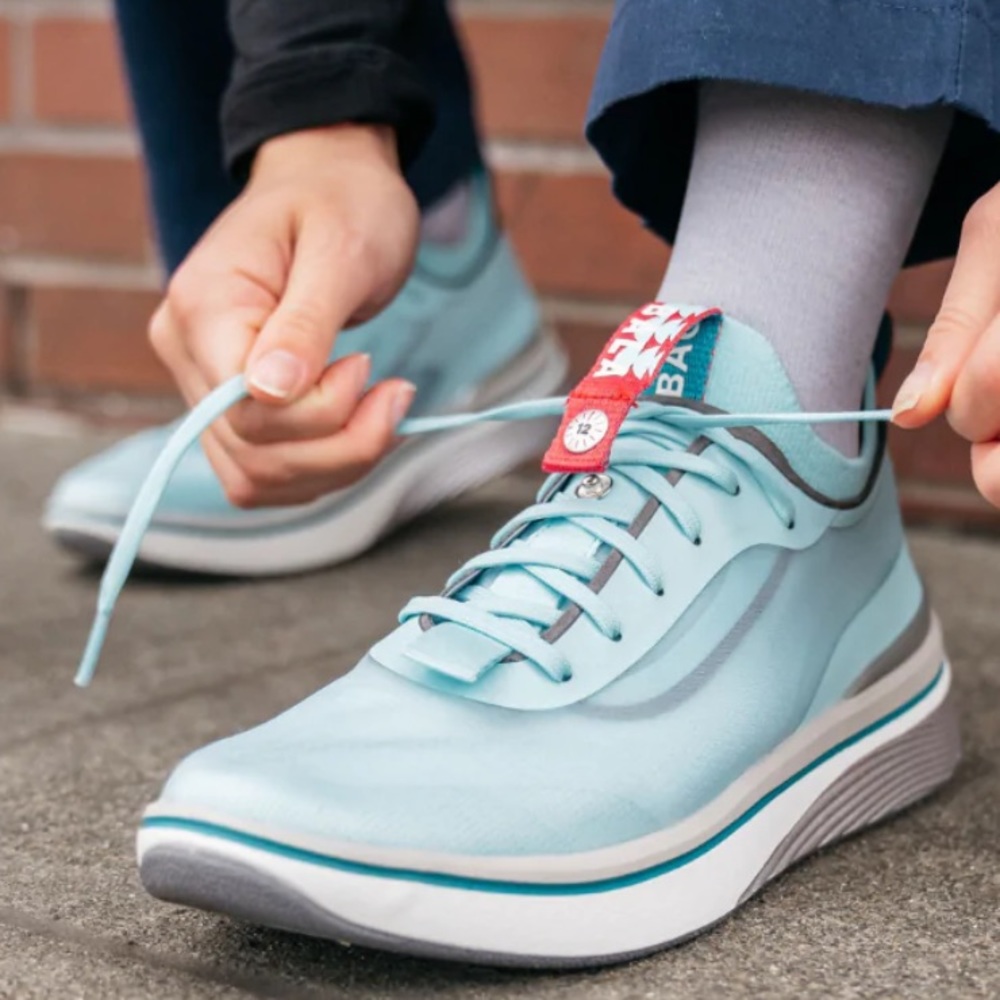 Bala Twelves Daybreak Blue Sneakers 8.5 - Gem